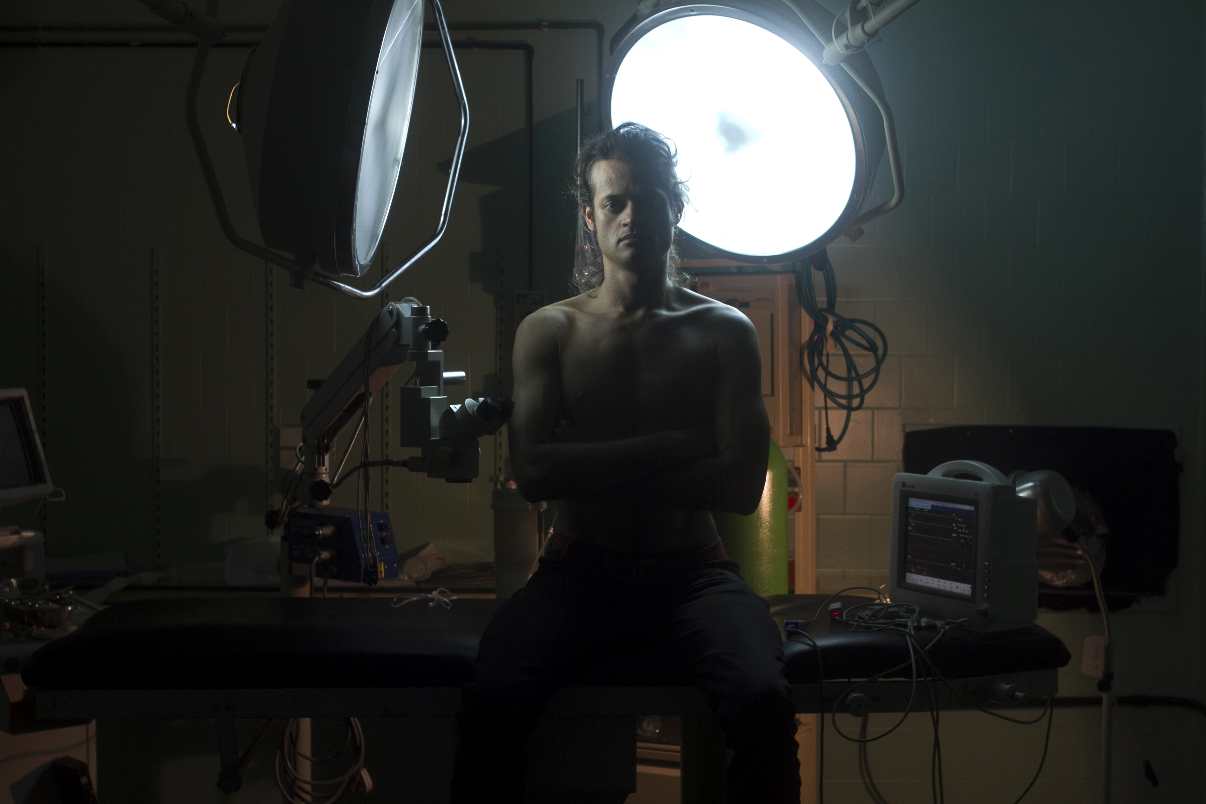 Álamo Facó leva o drama de sua mãe para o palco - Dez Minutos de Arte