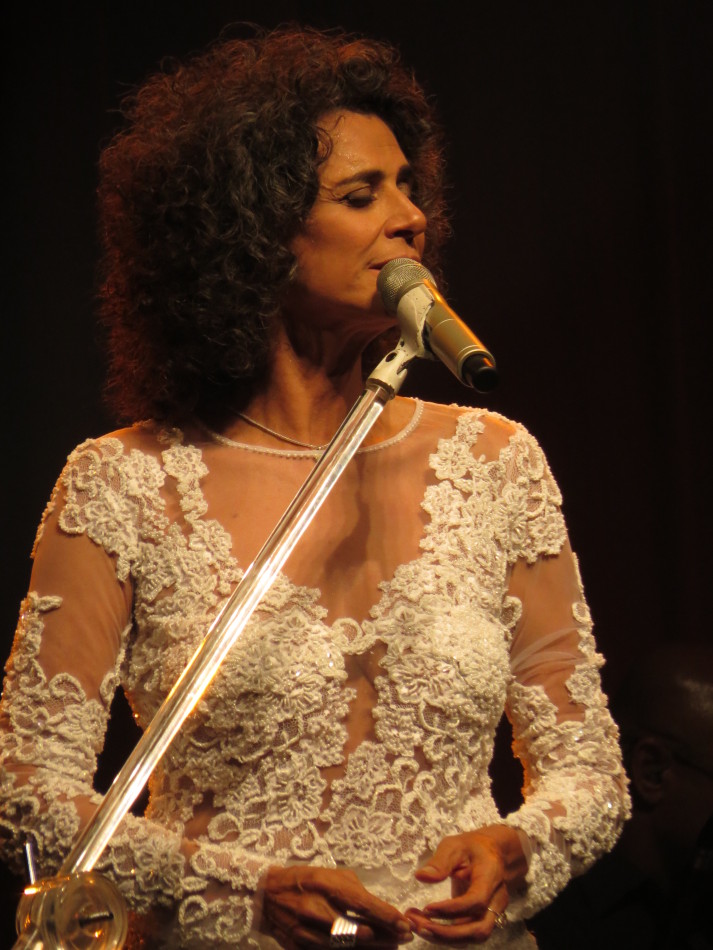 Então é Natal... e Simone comemora 67 anos de vida !!! - Dez Minutos de ...