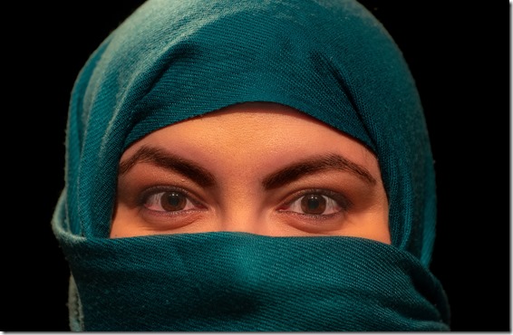 Michelle Raja Gebara estreia o solo "Atrás do Véu" - Dez Minutos de Arte